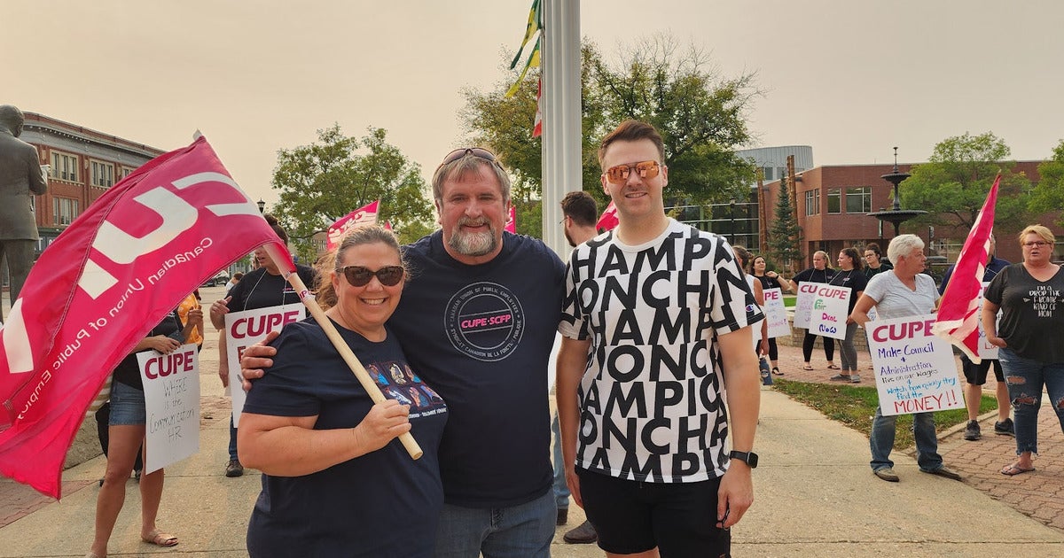Rally in Prince Albert to support municipal workers | Canadian Union of ...